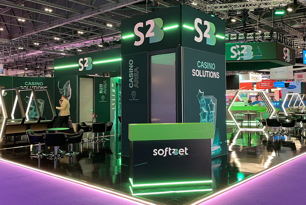 SOFT2BET - Expose Designs